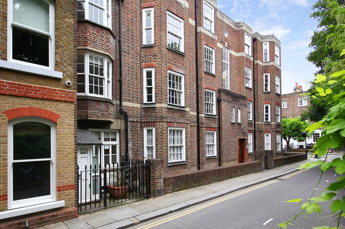 Edwardes Square Kensington W8 Property for Sale Chelsea | Lettings ...