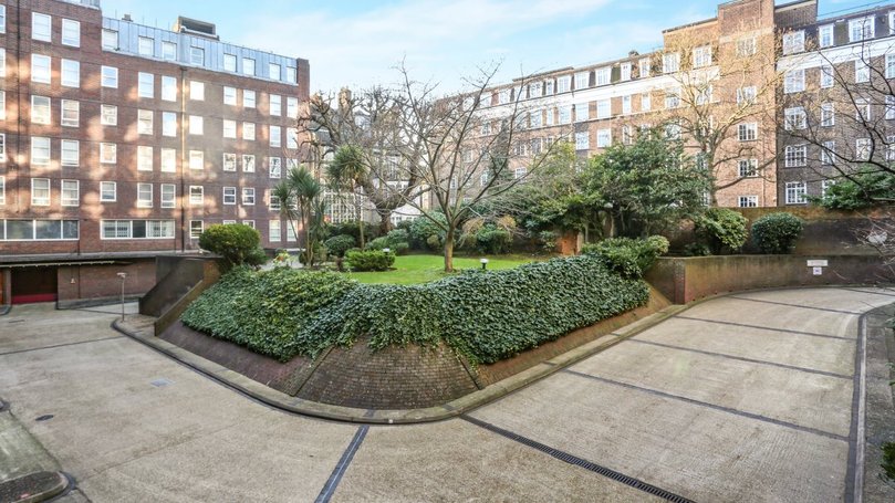 Cheyne Walk Chelsea SW3 Property for Sale Chelsea | Lettings Agents ...